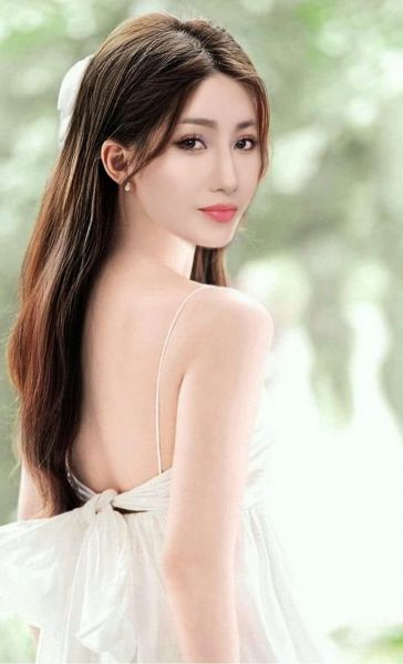 VanHoaDauTu.vn - Thân Minh Trang : giọng ca độc lạ của làng văn nghệ